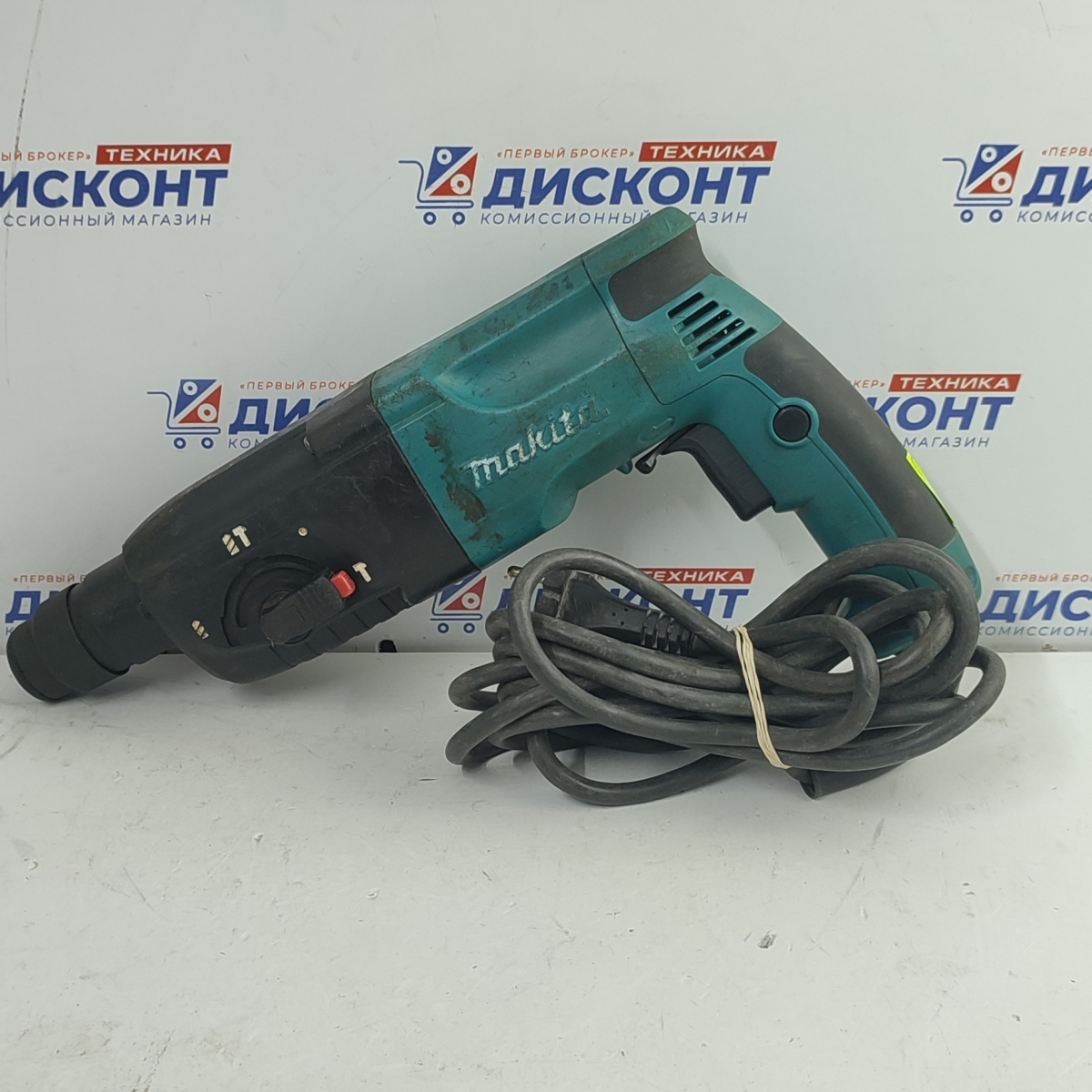 Купить Перфоратор Makita HR2450, 780 Вт б/у в Смоленске. Цена 2390 ...